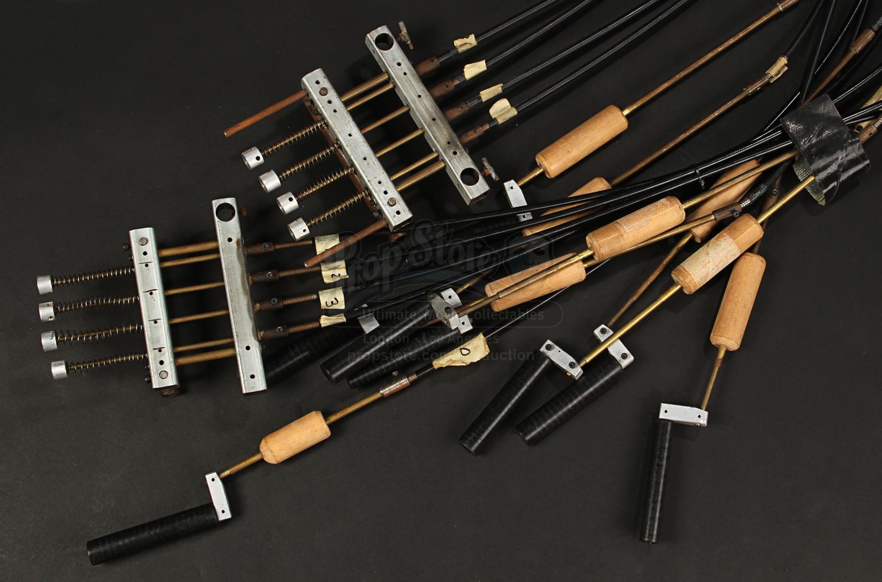 THE MATRIX (1999) - Neo (Keanu Reeves) SFX Bug Insertion Rig - Current ...