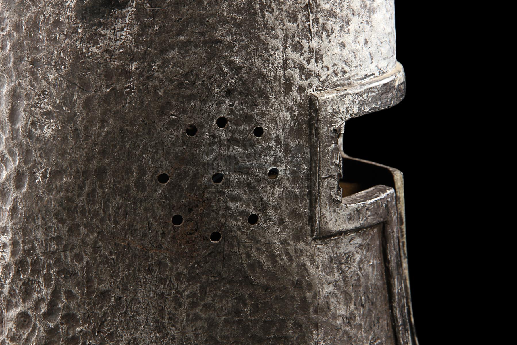 MONTY PYTHON AND THE HOLY GRAIL (1975) - Knights Of The Round Table ...