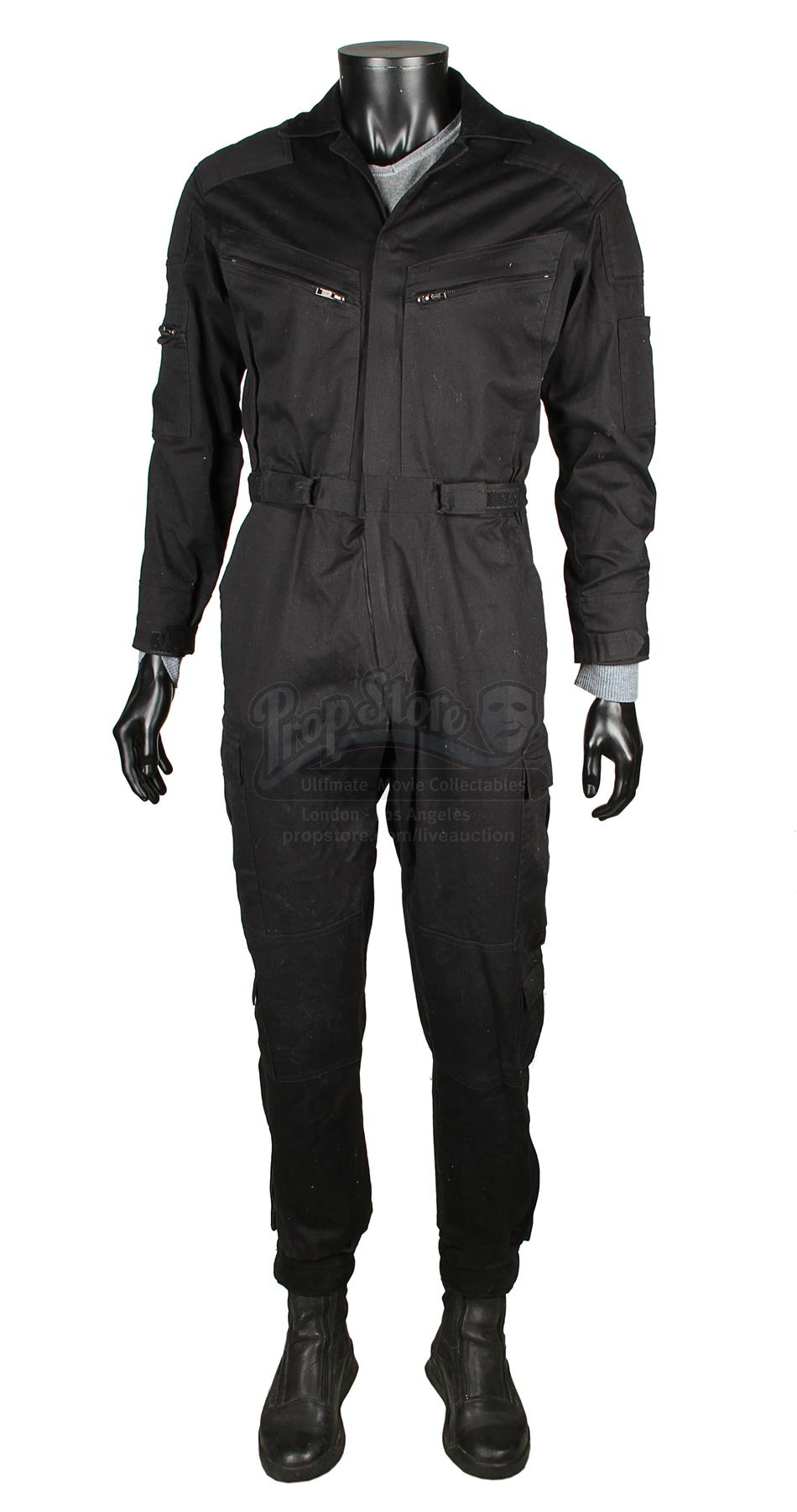 THE ONE (2001) - Gabe Law/Gabriel Yulaw's (Jet Li) Costumes - Current ...