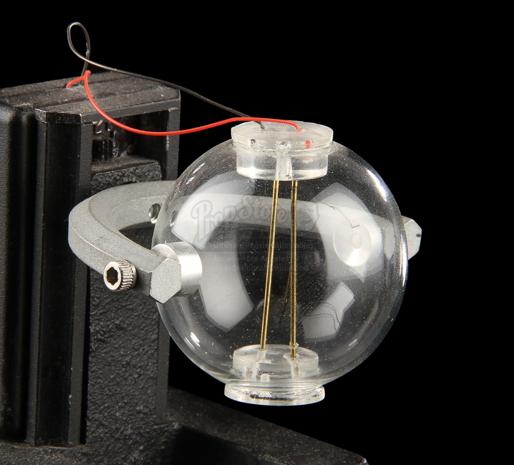 THE ROCK (1996) - Captain Hendrix's (John C. McGinley) Trembler Device ...