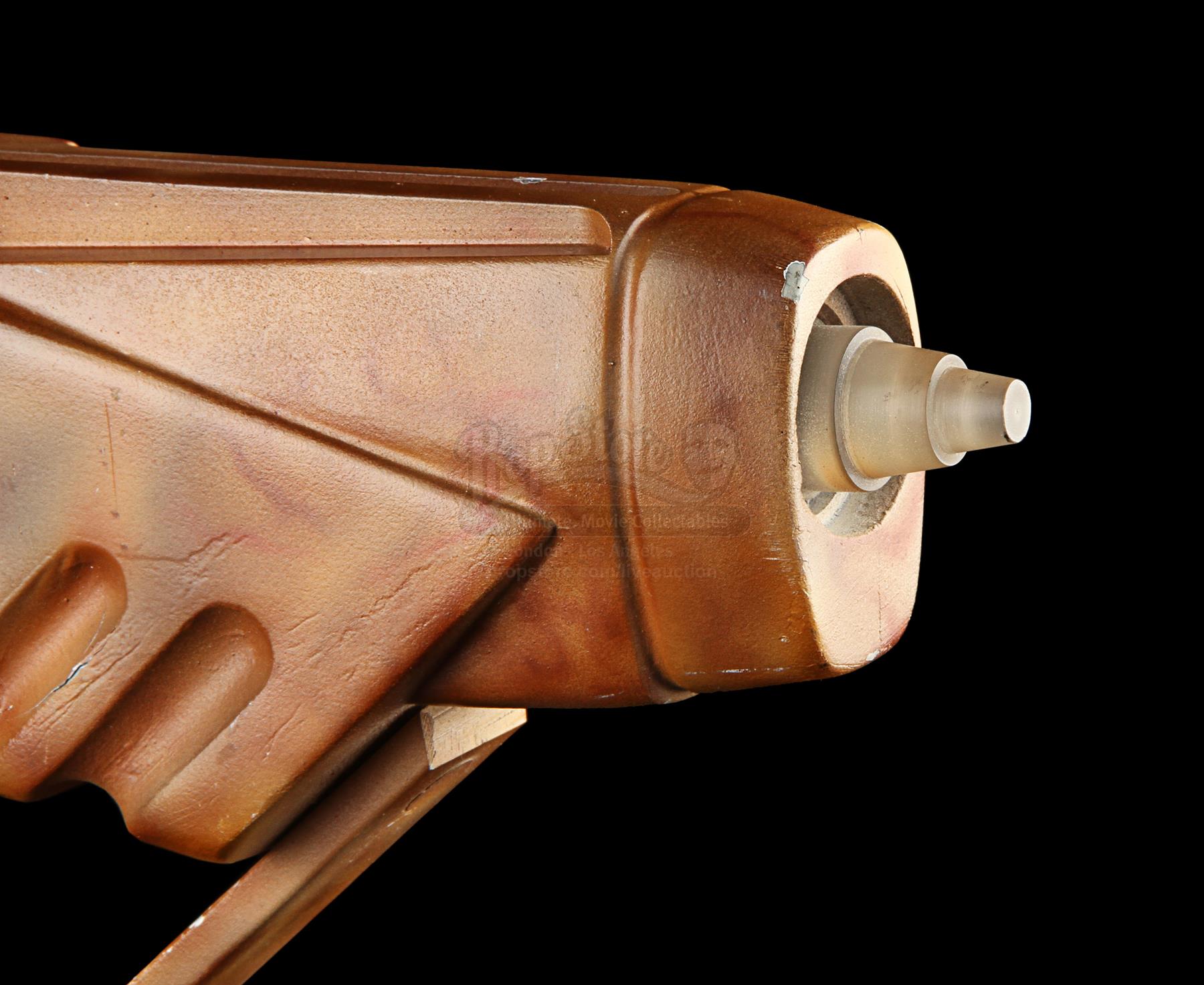 STAR TREK: ENTERPRISE (2001-2005) - Suliban Rifle - Current price: £700