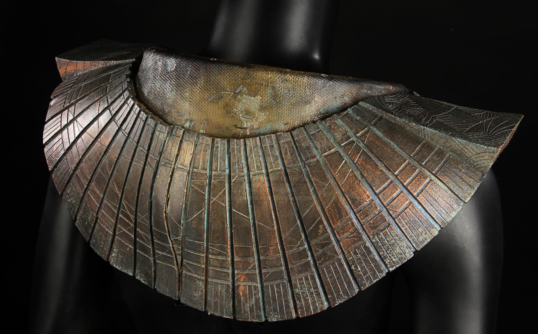 STARGATE (1994-2007) - Horus Guard Helmet and Collar - Current price: £6500