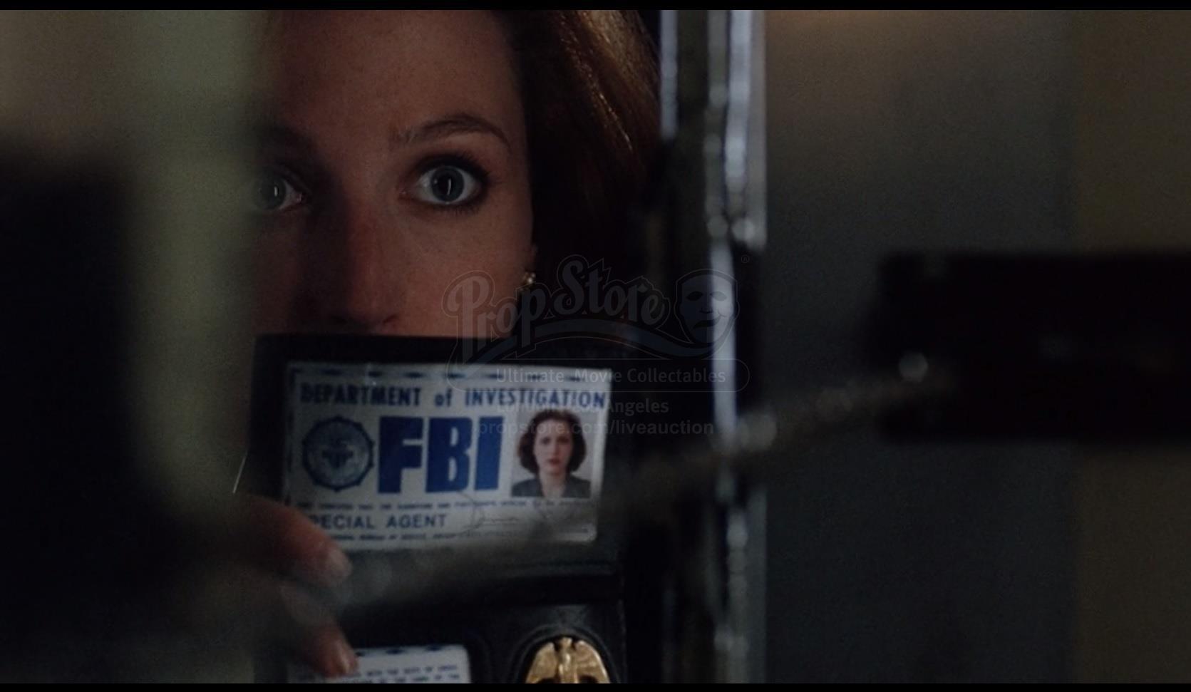 THE X-FILES (1993-2002) - Dana Scully's (Gillian Anderson) FBI Photo ID ...