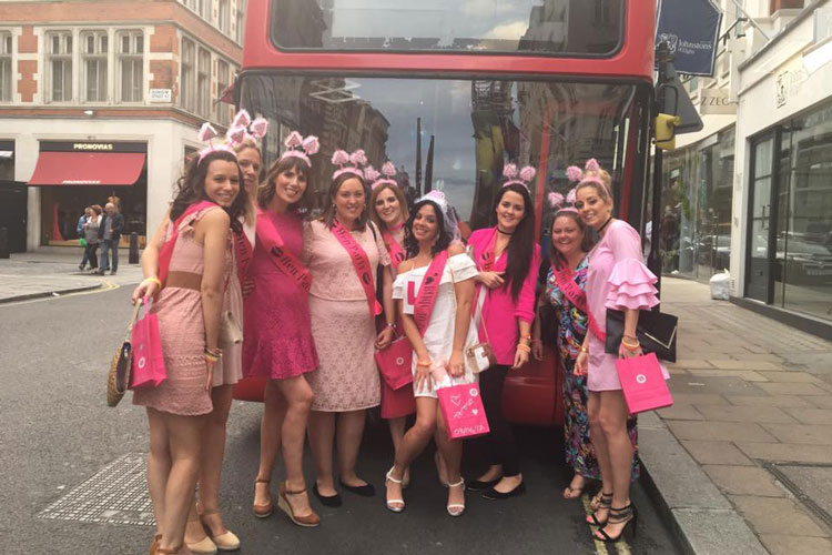 Party Bus Bar Crawl Hen Weekends Ideas in London | Maximise