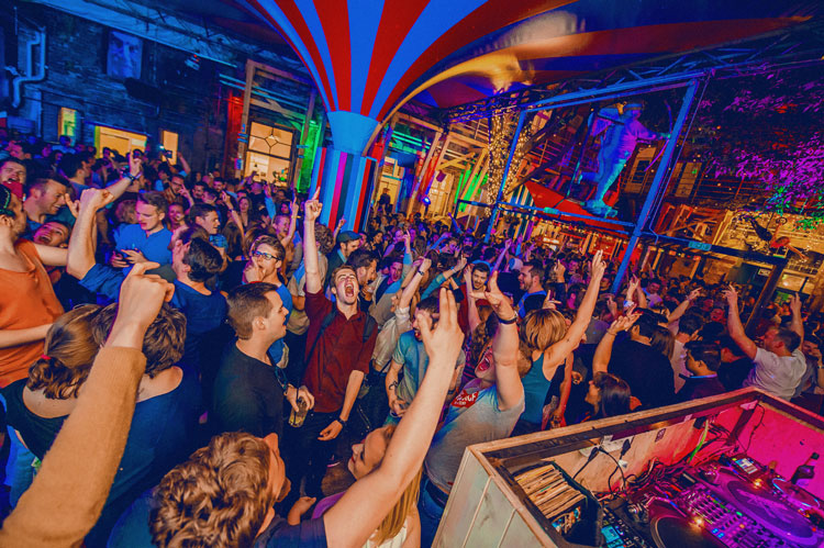 Best Ruin Bars in Budapest |Maximise Stag Weekends