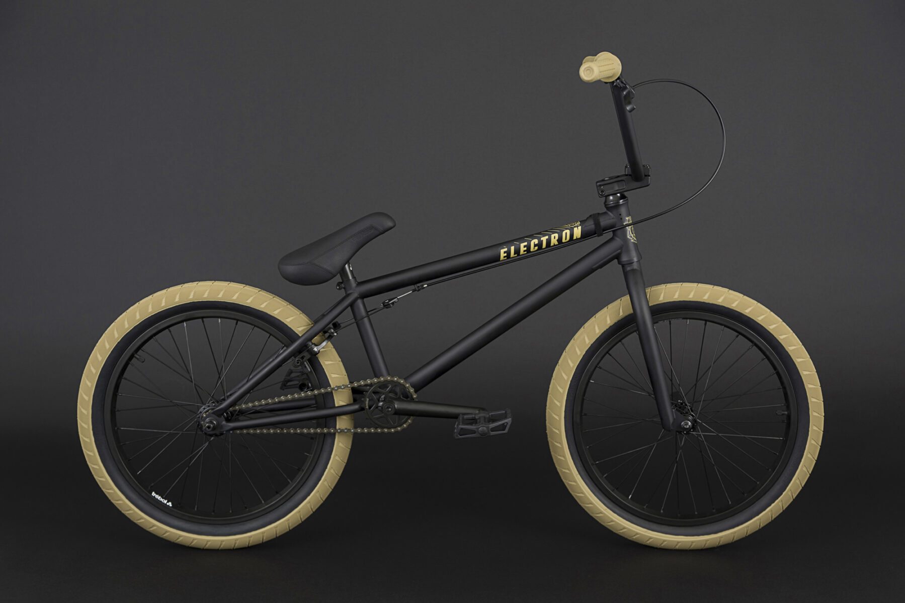 FIRST LOOK - FLY BIKES 2018 COMPLETES - DigBMX