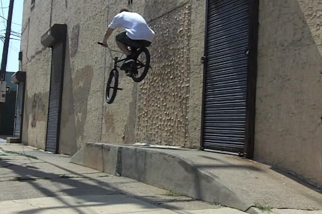 Stink Pit 4 Extras - DIG BMX