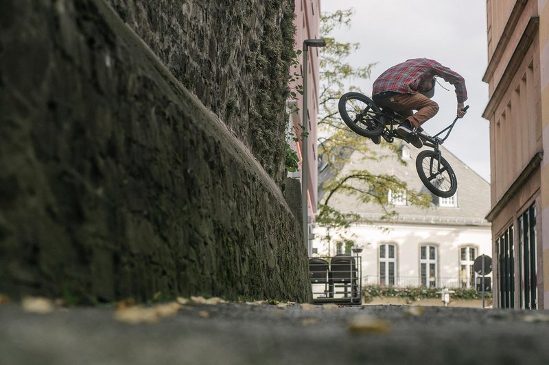 At Home With Bruno Hoffmann - DIG BMX