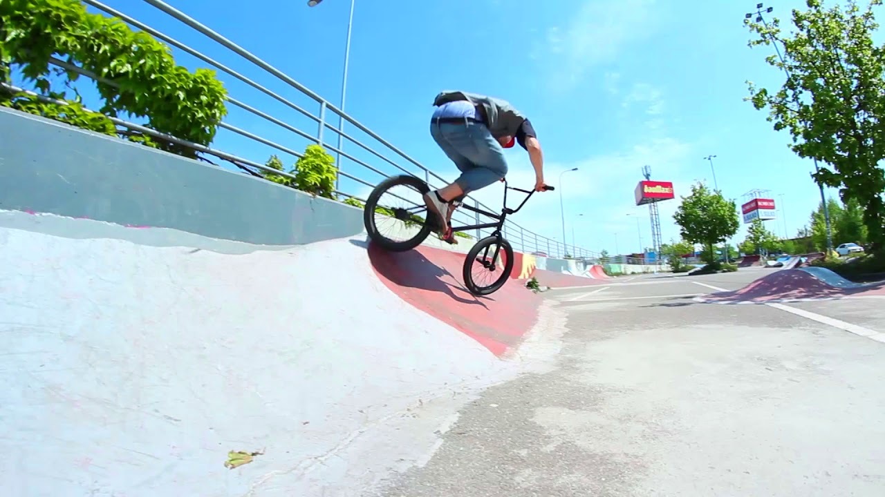 MARTIN HOZA #hot16challengeBMX edition - DIG BMX