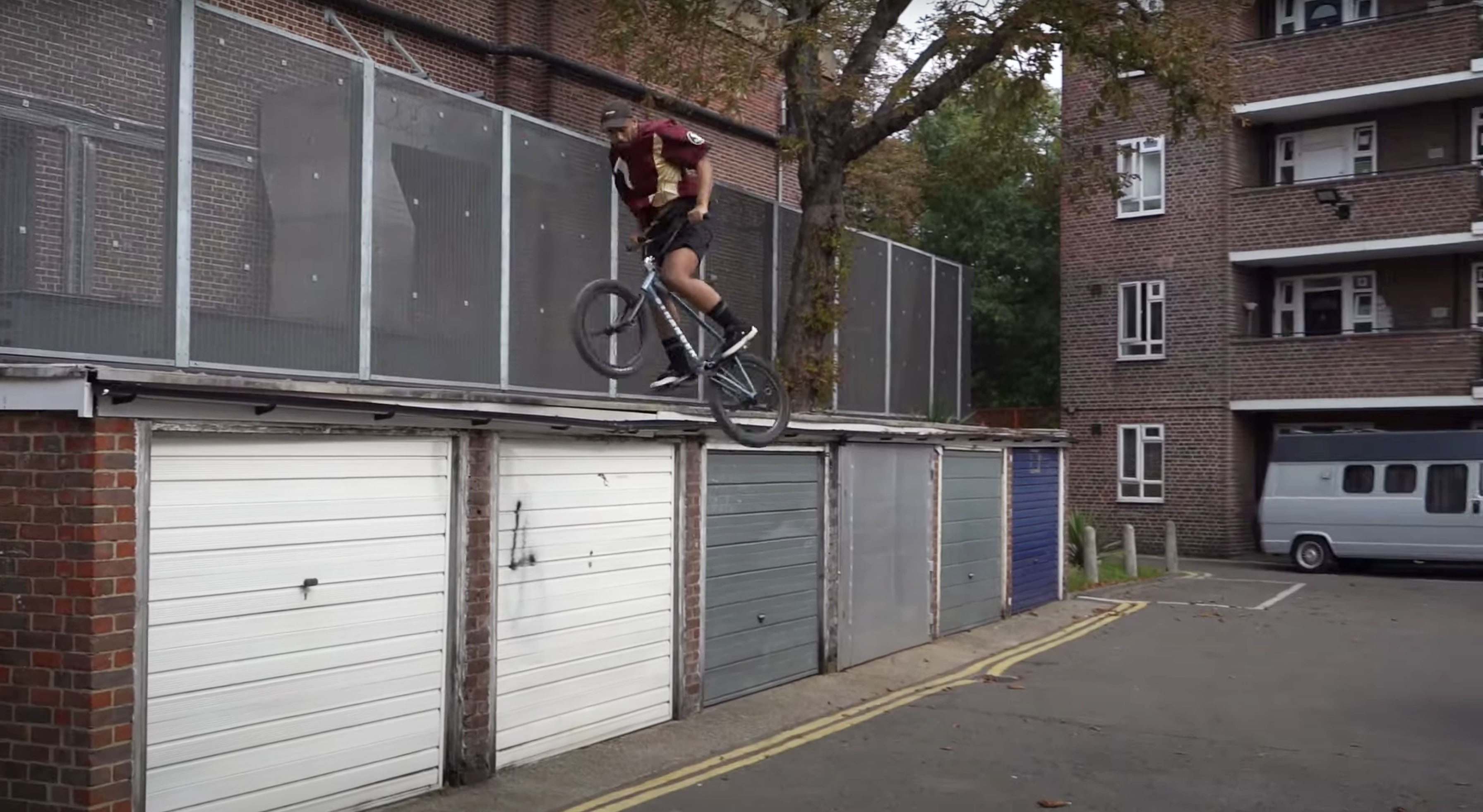 MICHAEL SUTTLE / STRANGER X CRUCIAL BMX - DIG BMX