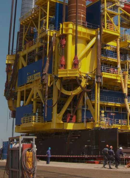 Mega Rigs - Discovery UK