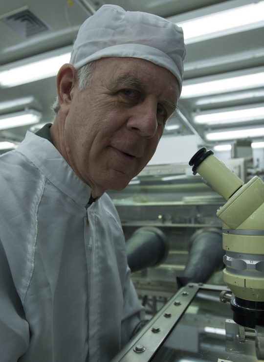 Aliens - The Definitive Guide - Discovery UK