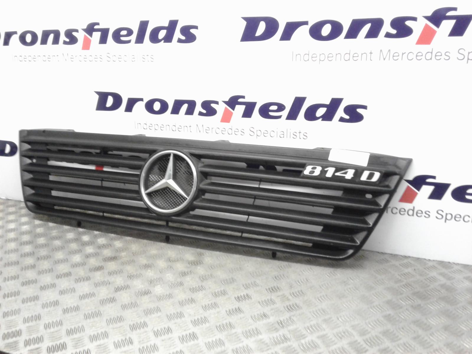 1999 Mercedes Vario Grille