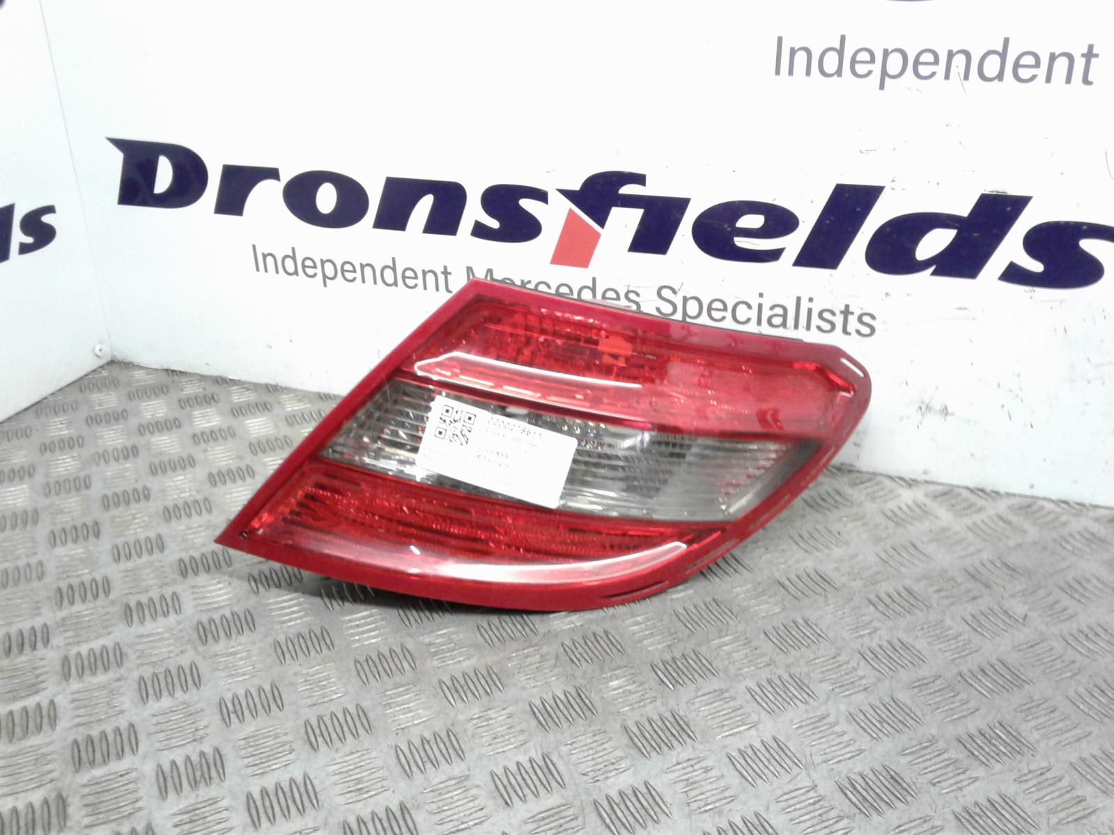 R Taillight C Class Mercedes 2010