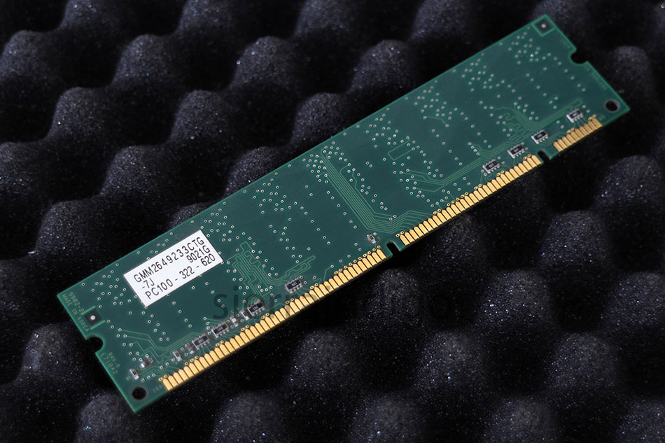 Hyundai GMM2649233CTG-7J 64MB Memory RAM PC100-322-620 | eBay