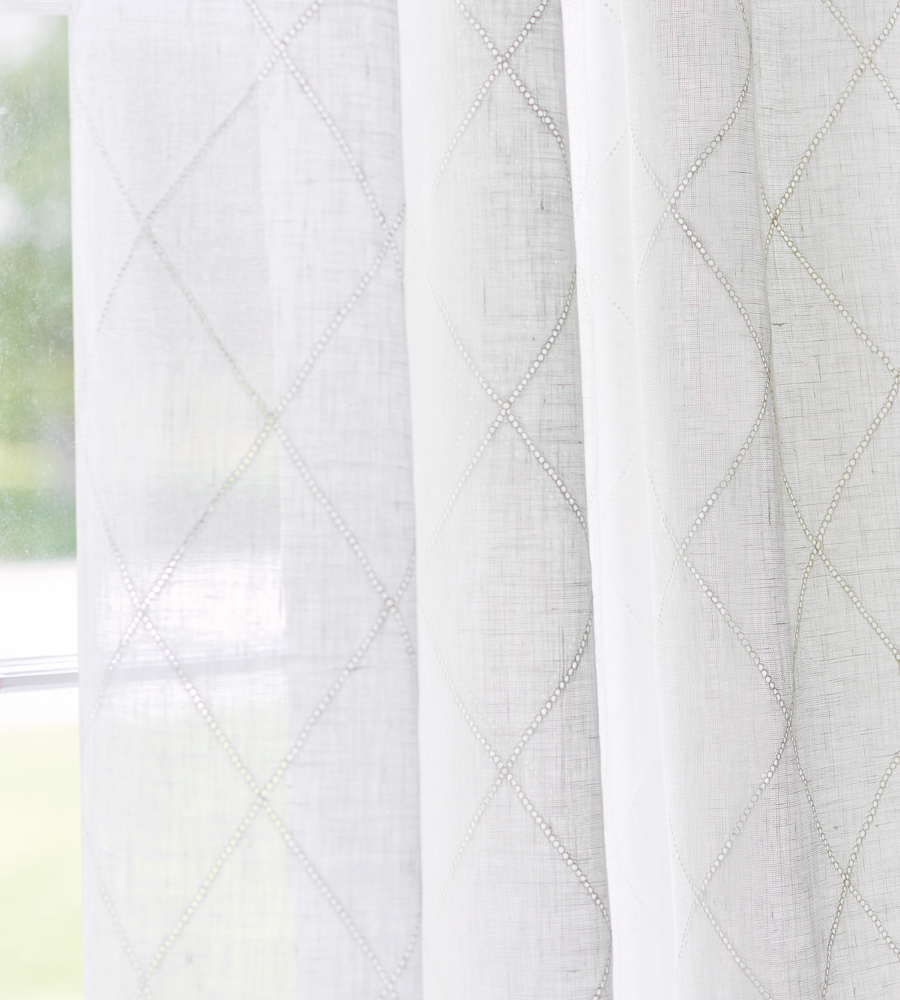 Claremont Trellis - Ivory fabric | Chestnut Hill | Thibaut