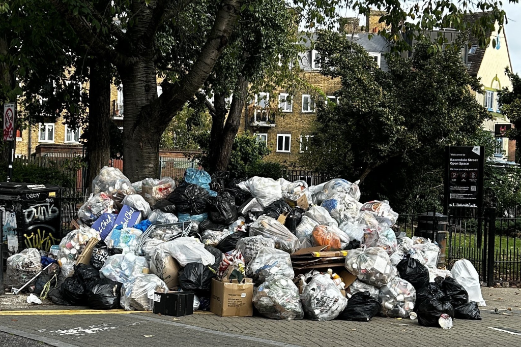 Tower Hamlets Bin Strike Ends After Mayoral Intervention Local