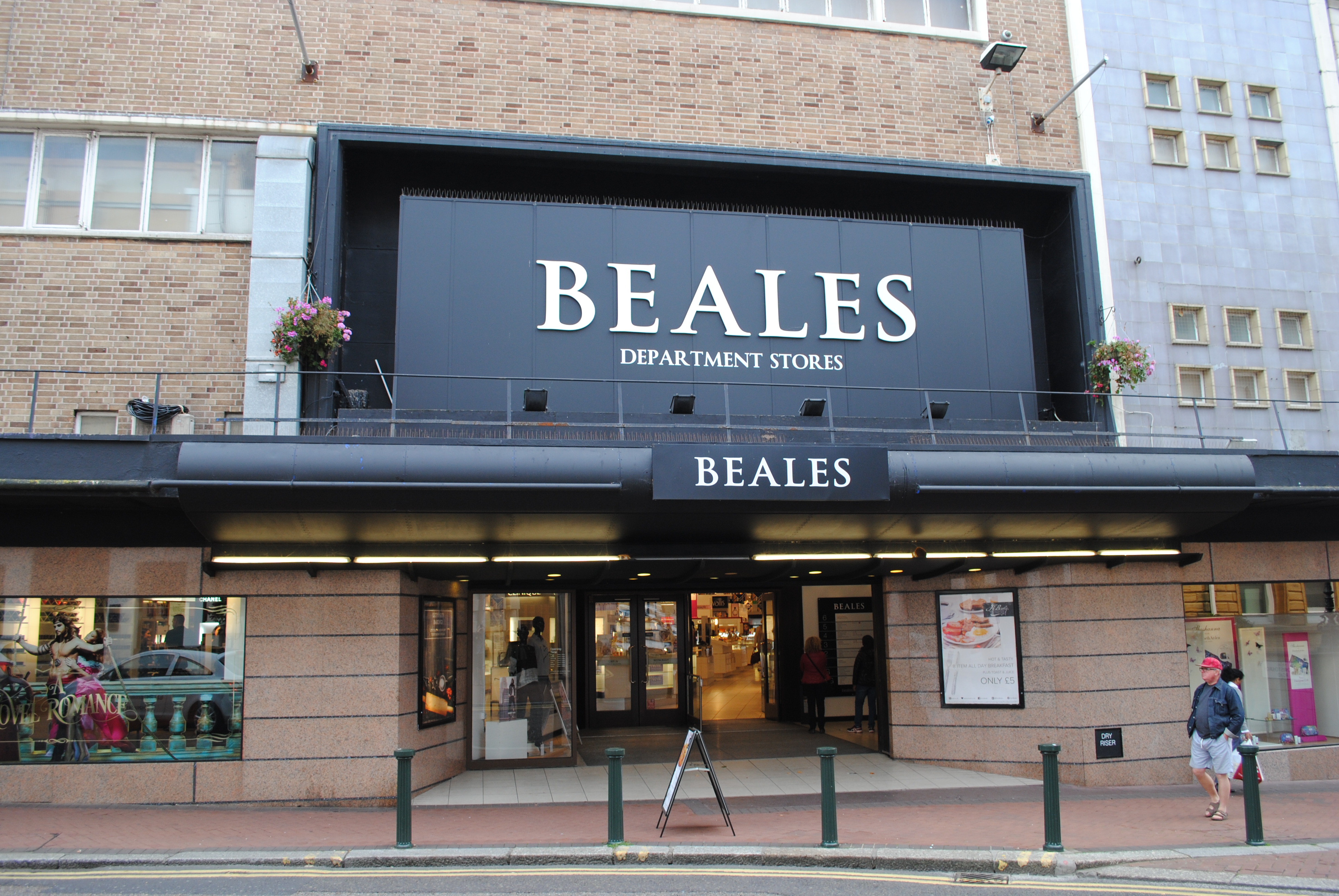 Beales CVA gains 93% approval