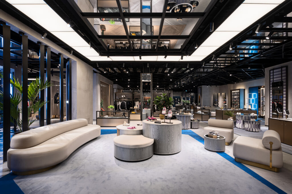 'Mammoth' job to step into Mike Ashley's shoes