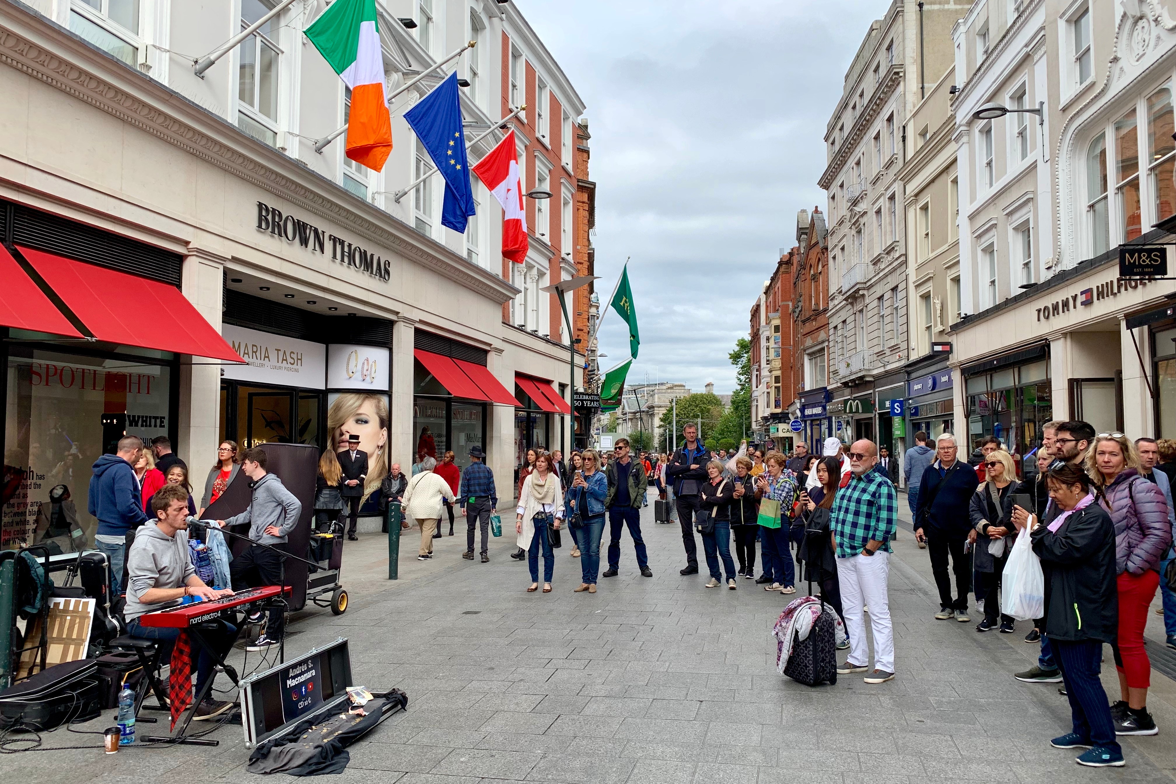 Irish retail to close under six-week lockdown