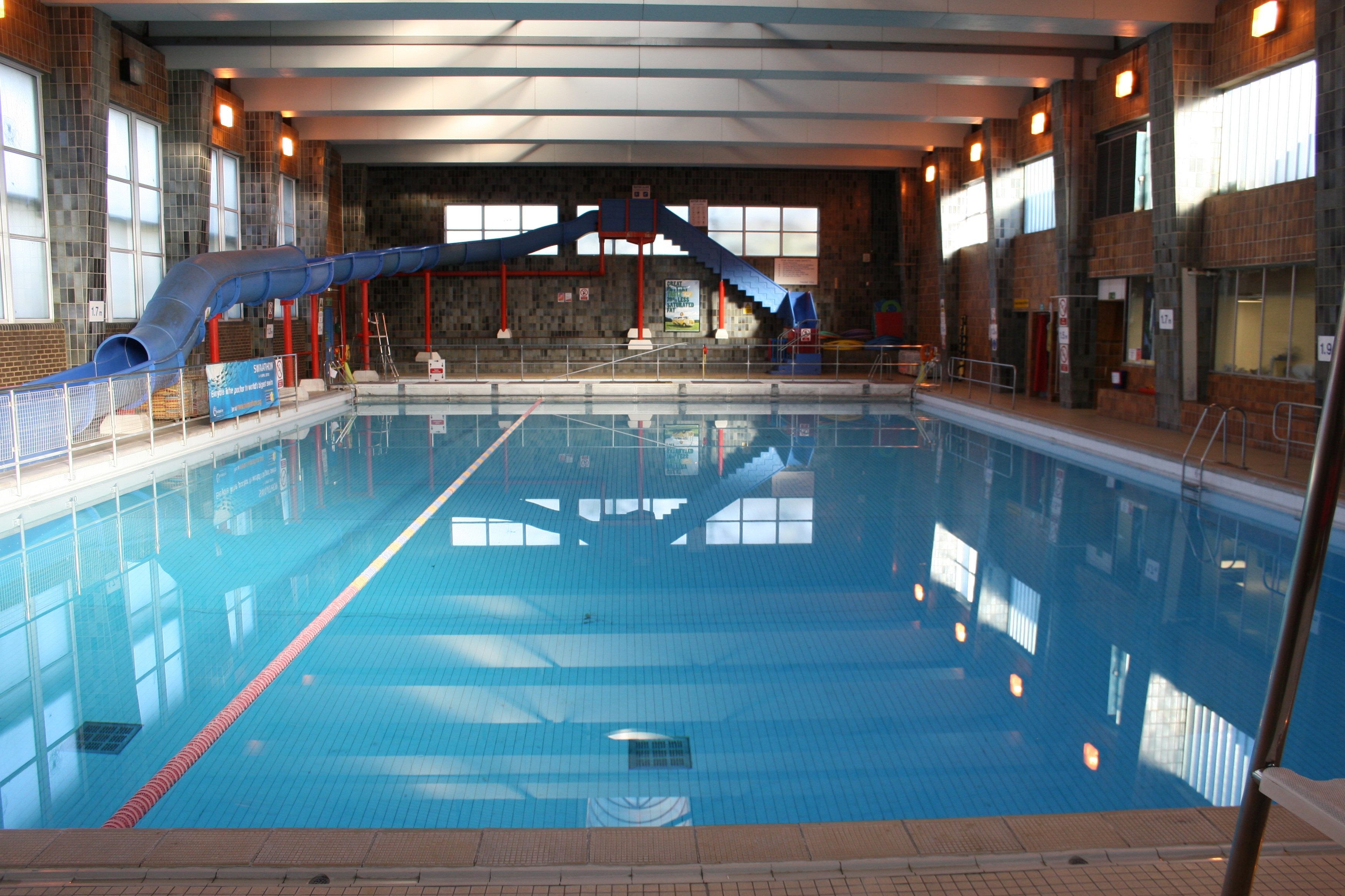 Search begins for team to design new Hounslow leisure centre