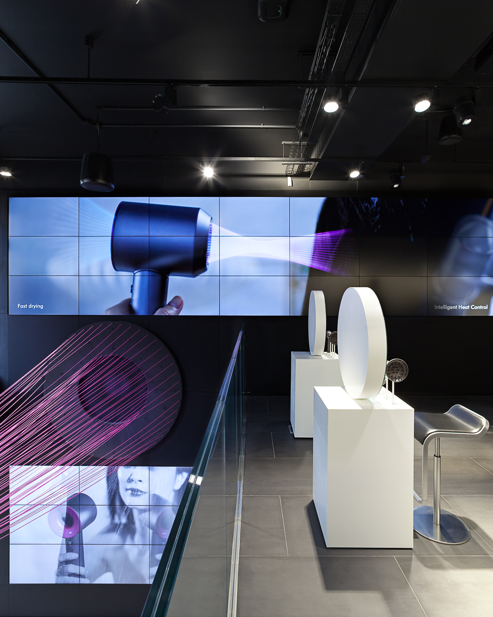 WilkinsonEyre completes Dyson’s first UK demo store