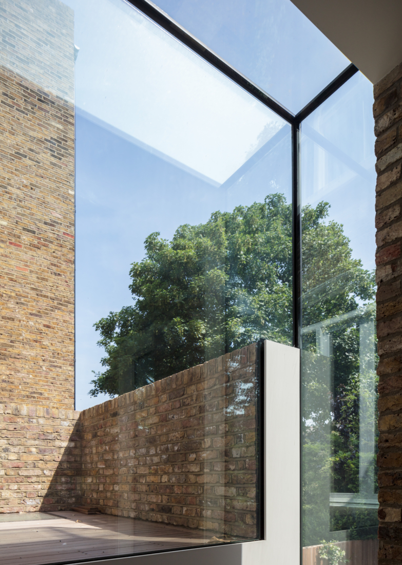 Coupdeville enlightens a London terrace at Hammersmith Road