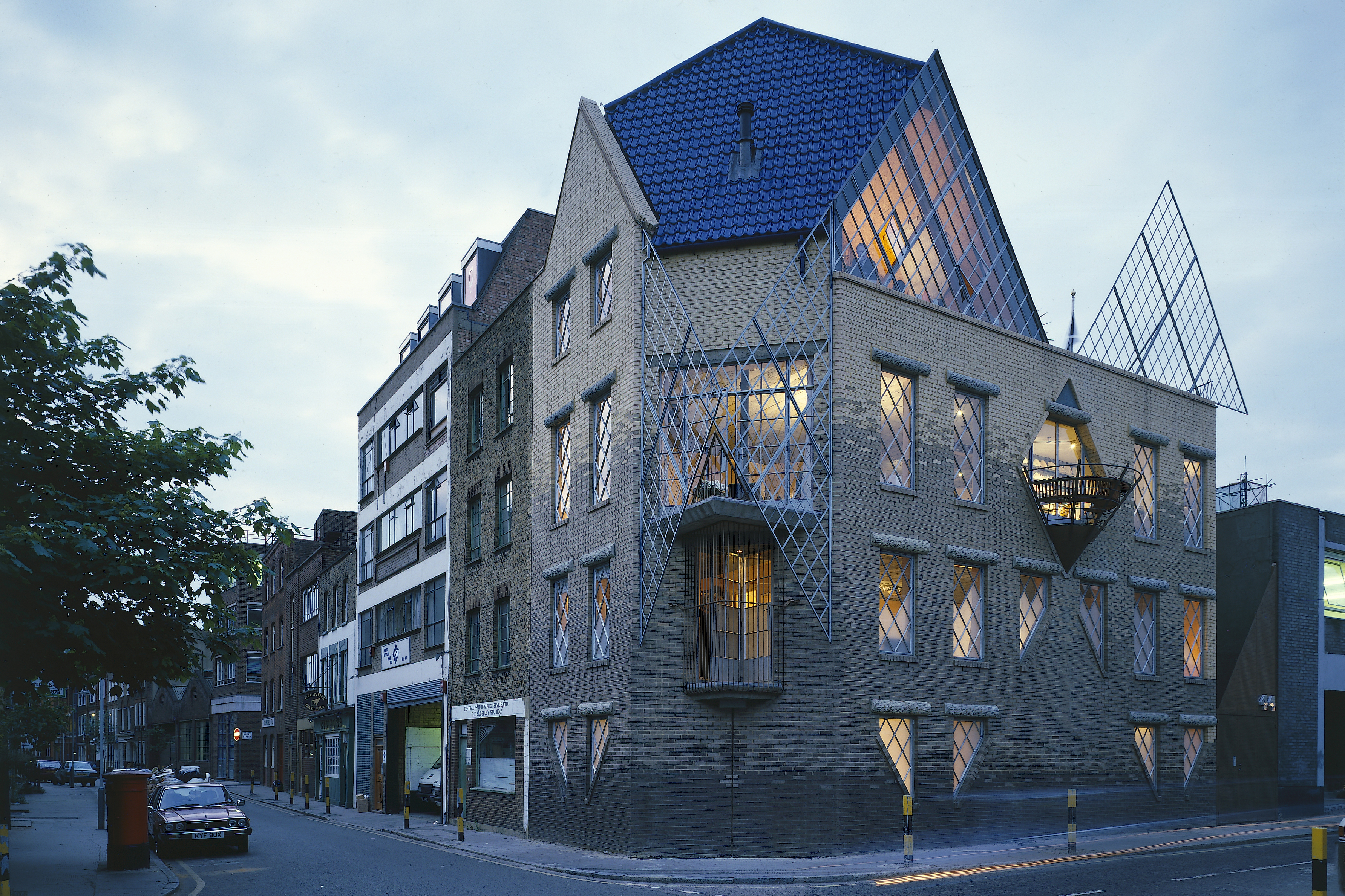 Piers Gough’s ‘extrovert and ostentatious’ home for Janet Street-Porter ...