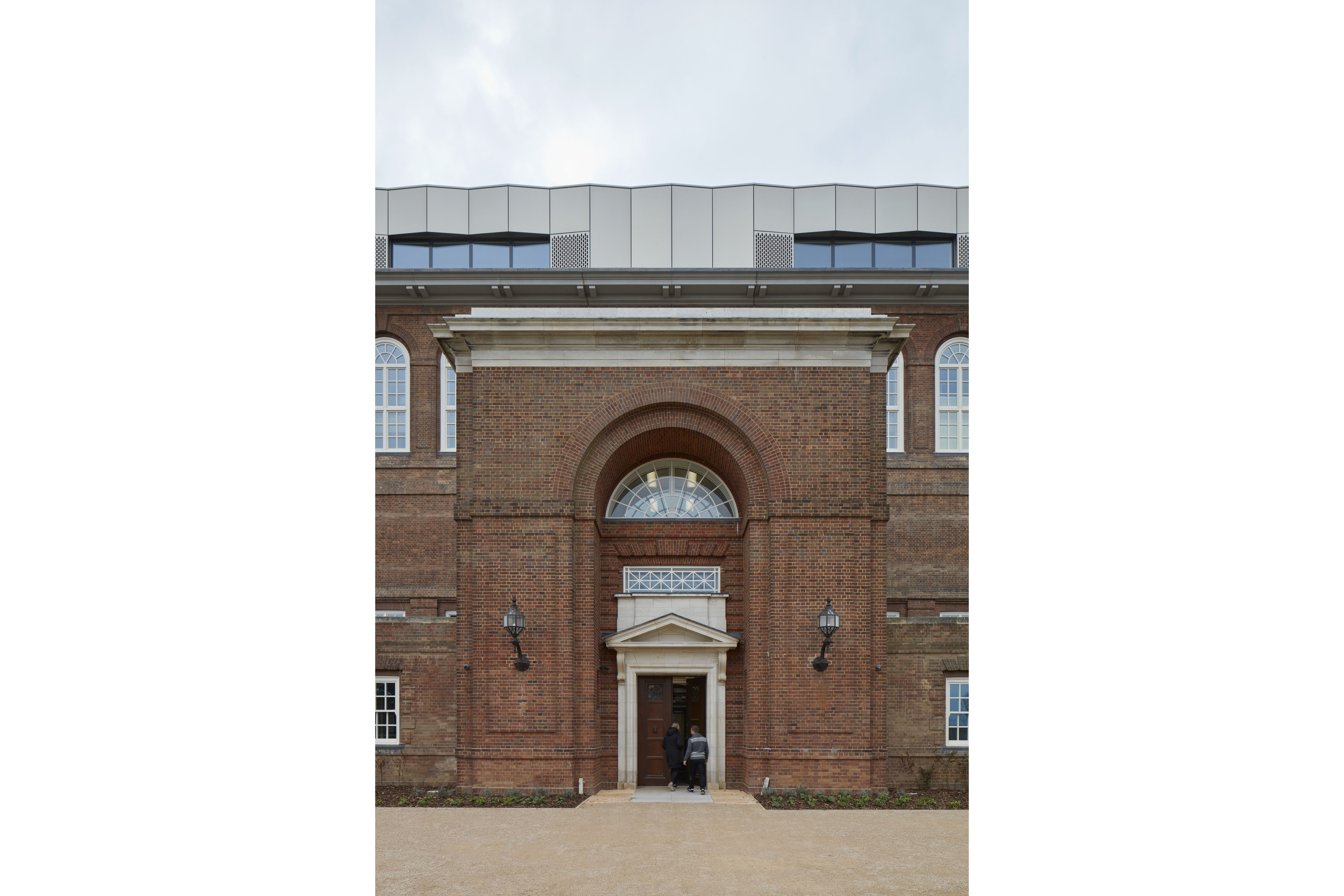 Rugby Radio Station transformed into school by van Heyningen and Haward