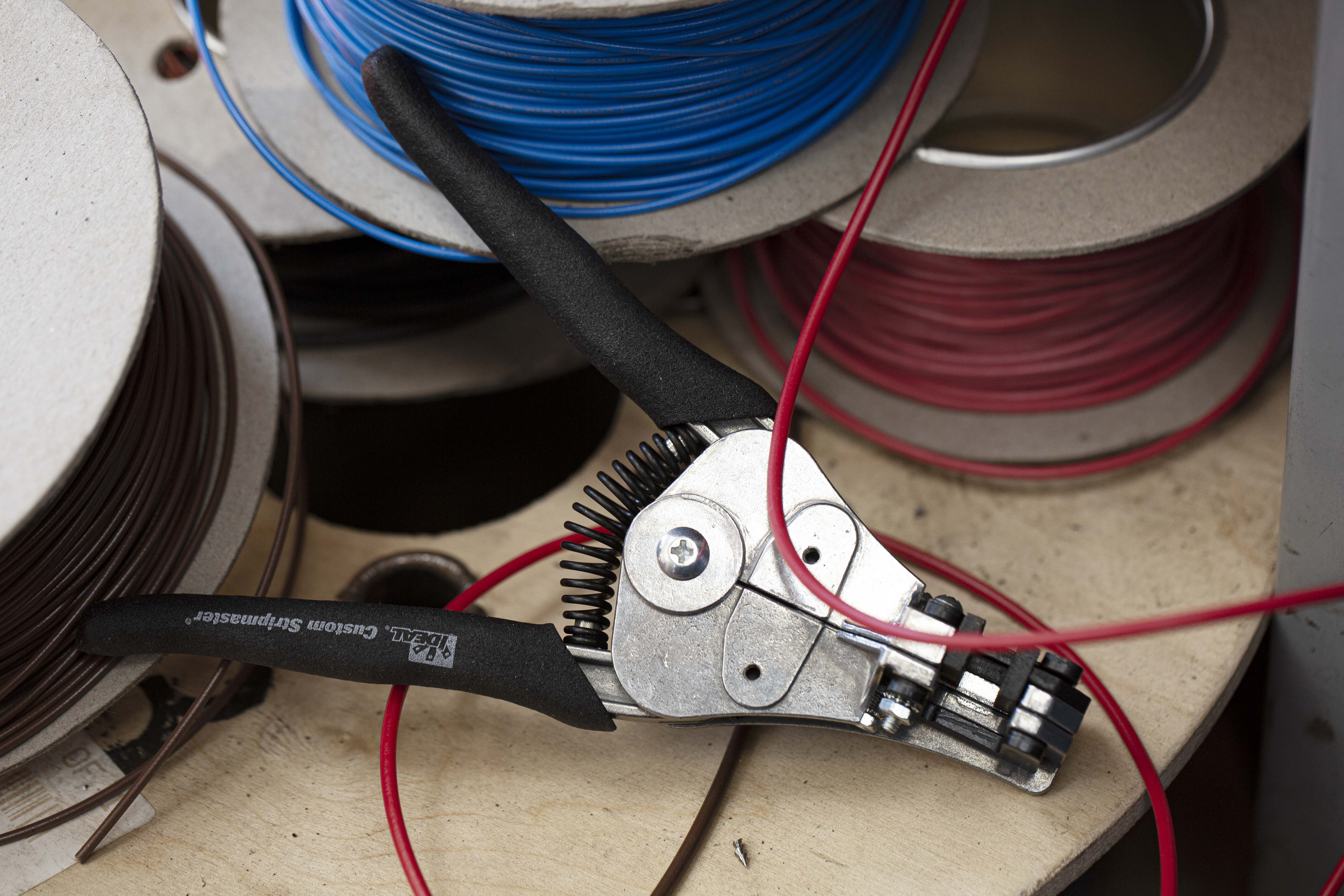 Ideal Industries L-5617, Cable Stripper Frame For Use With Custom ...