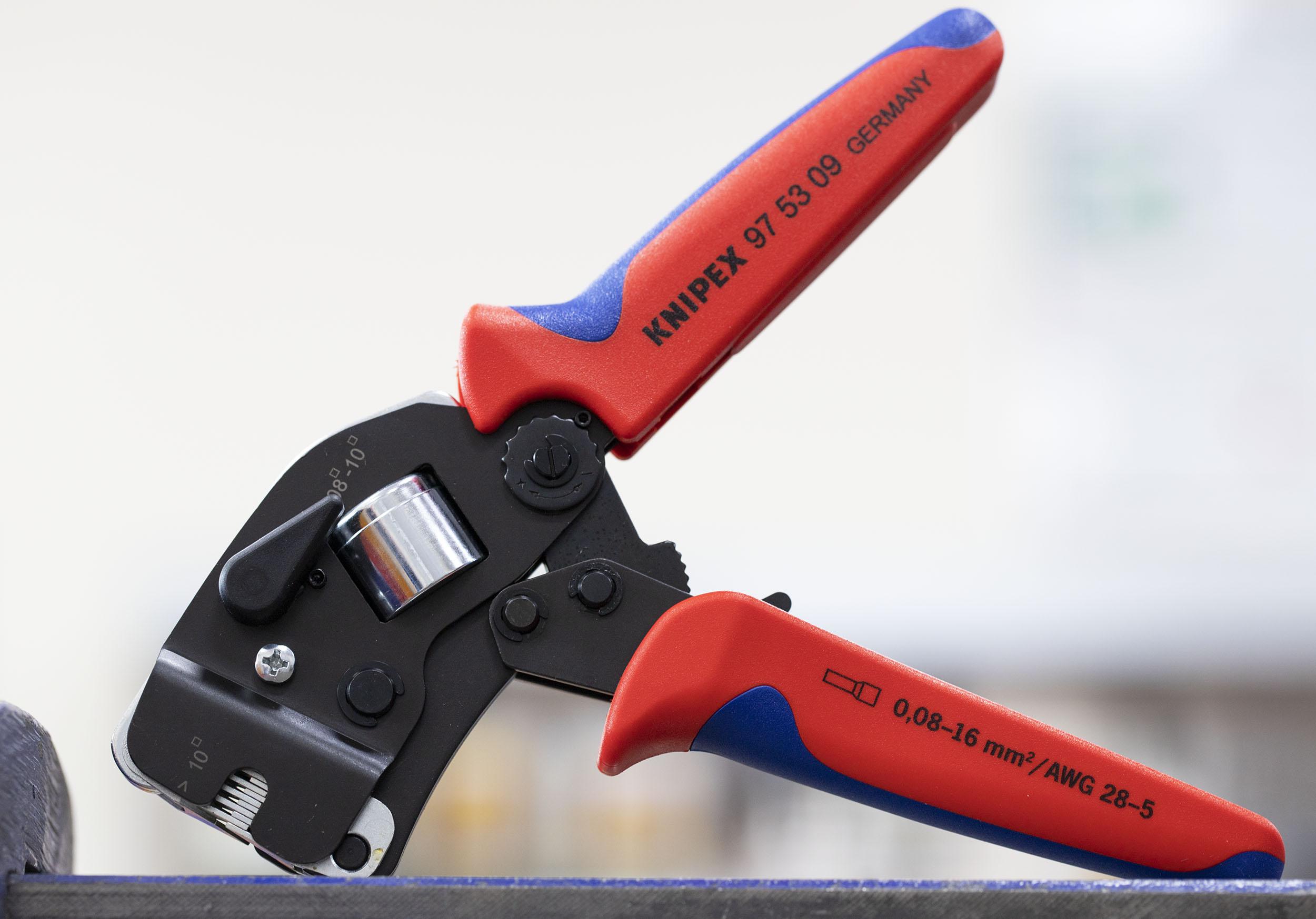 Knipex Crimping Tool for Bootlace Ferrule, 28 → 7 AWG | 97 53 09 ...