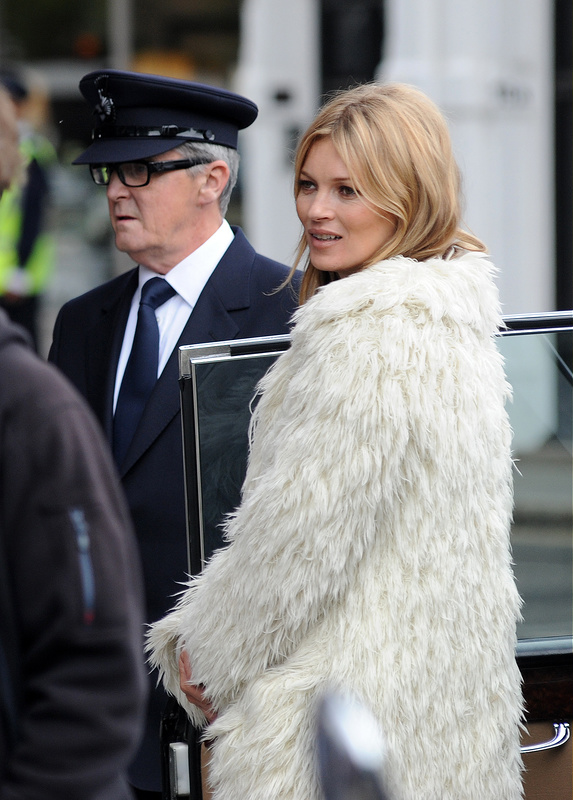 Kate Moss Photoshoot - Entertainment.ie