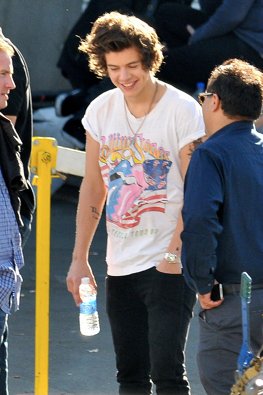 One Direction backstage before X Factor USA Final - Entertainment.ie