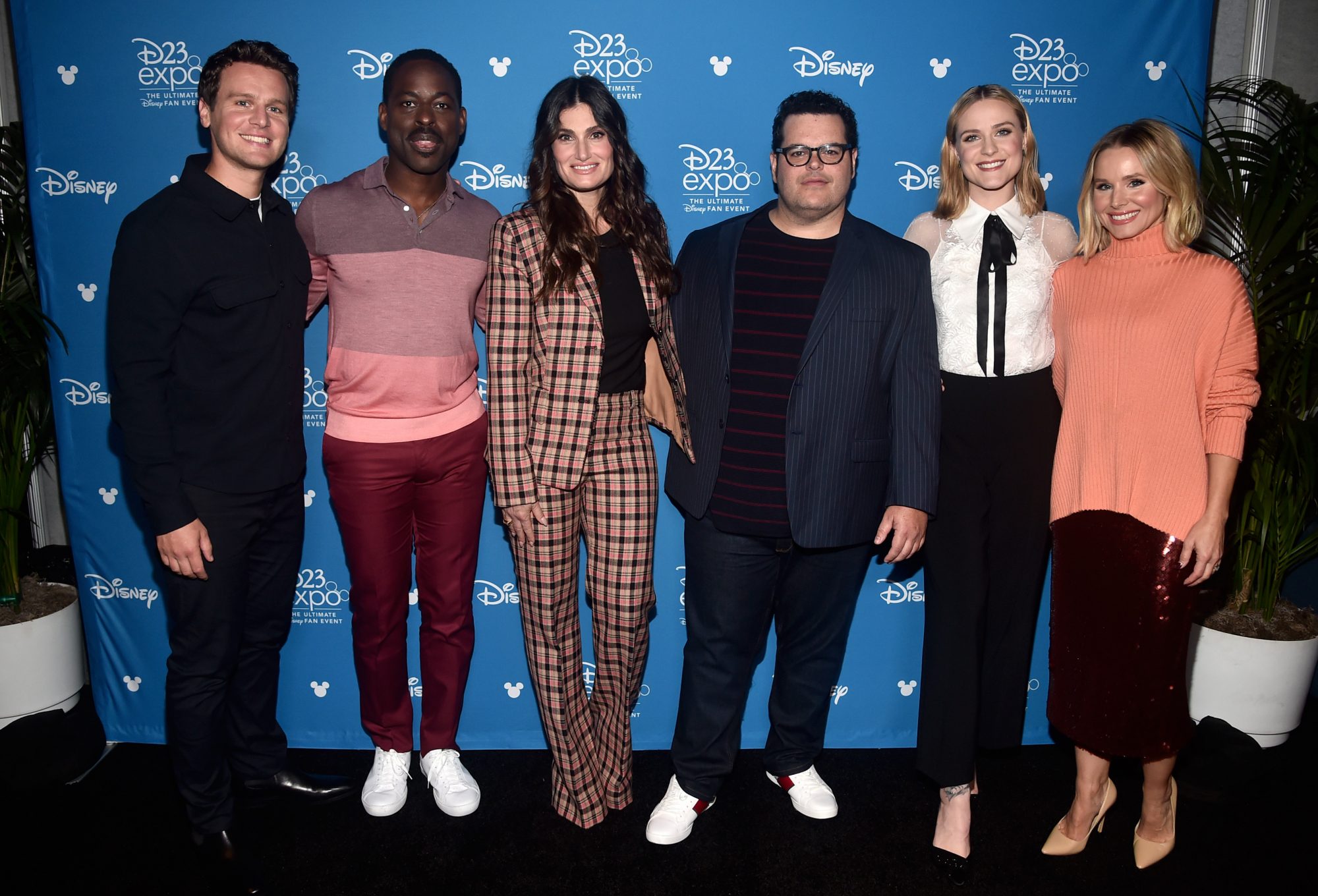 Here s What The Cast Of Frozen 2 Look Like In Real Life Here s What The Cast Of Frozen 2 Look Like In Real Life
