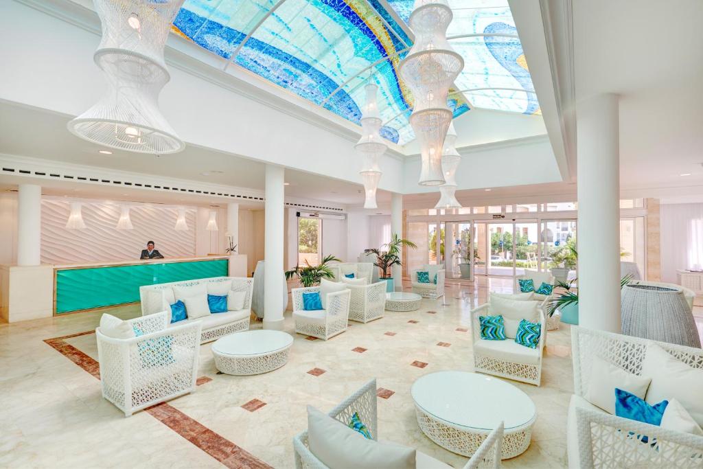 HOTEL APARTHOTEL GRUPOTEL CLUB TURQUESA MAR Son Xoriguer - Menorca