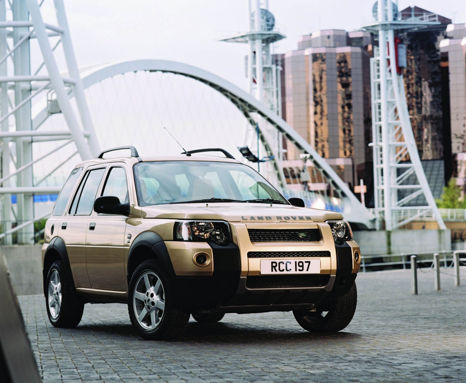 Freelander easy on road and off | Eurekar