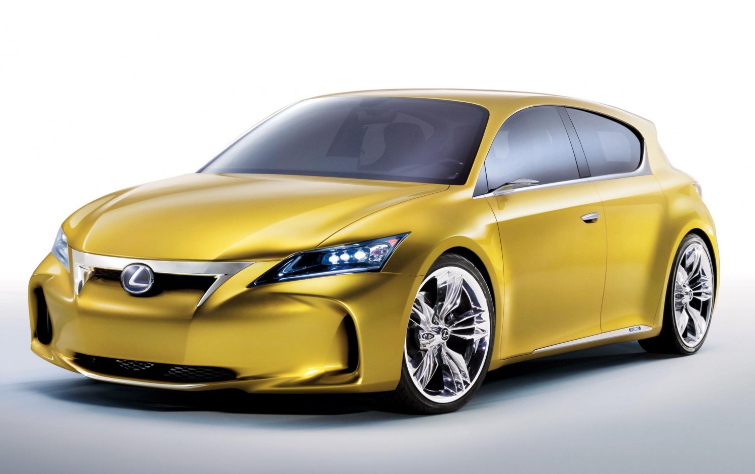 Geneva debut for new Lexus | Eurekar