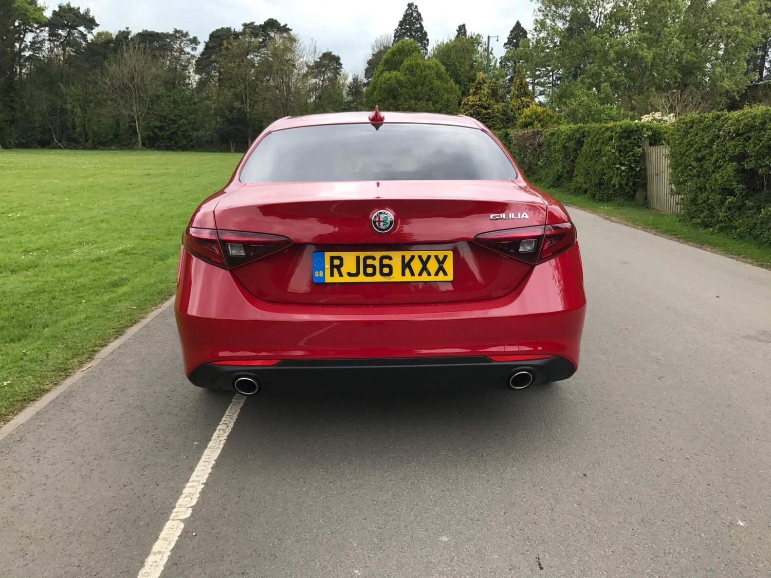 Alfa Romeo Giulia JTDM-2 Super | Eurekar