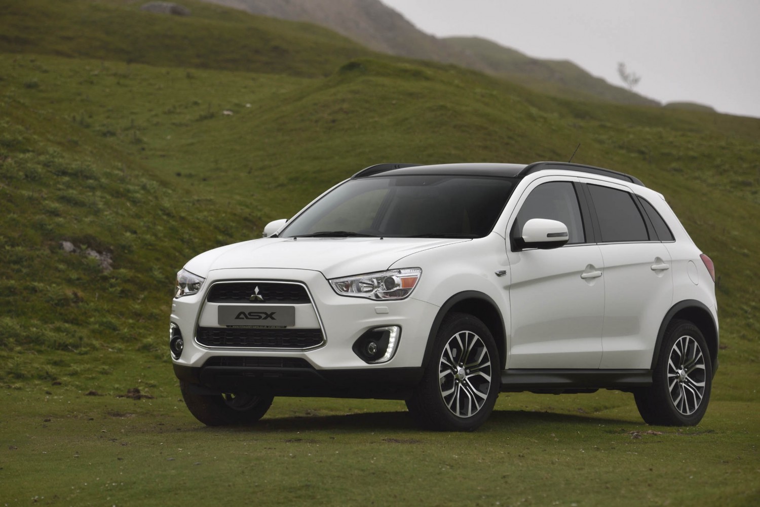 Mitsubishi ASX ZC-M 1.6 Diesel 2WD | Eurekar