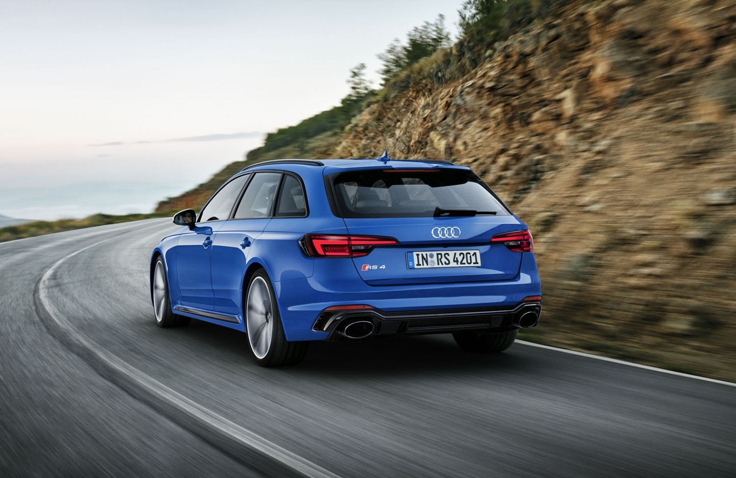 Iconic RS 4 Avant is back | Eurekar