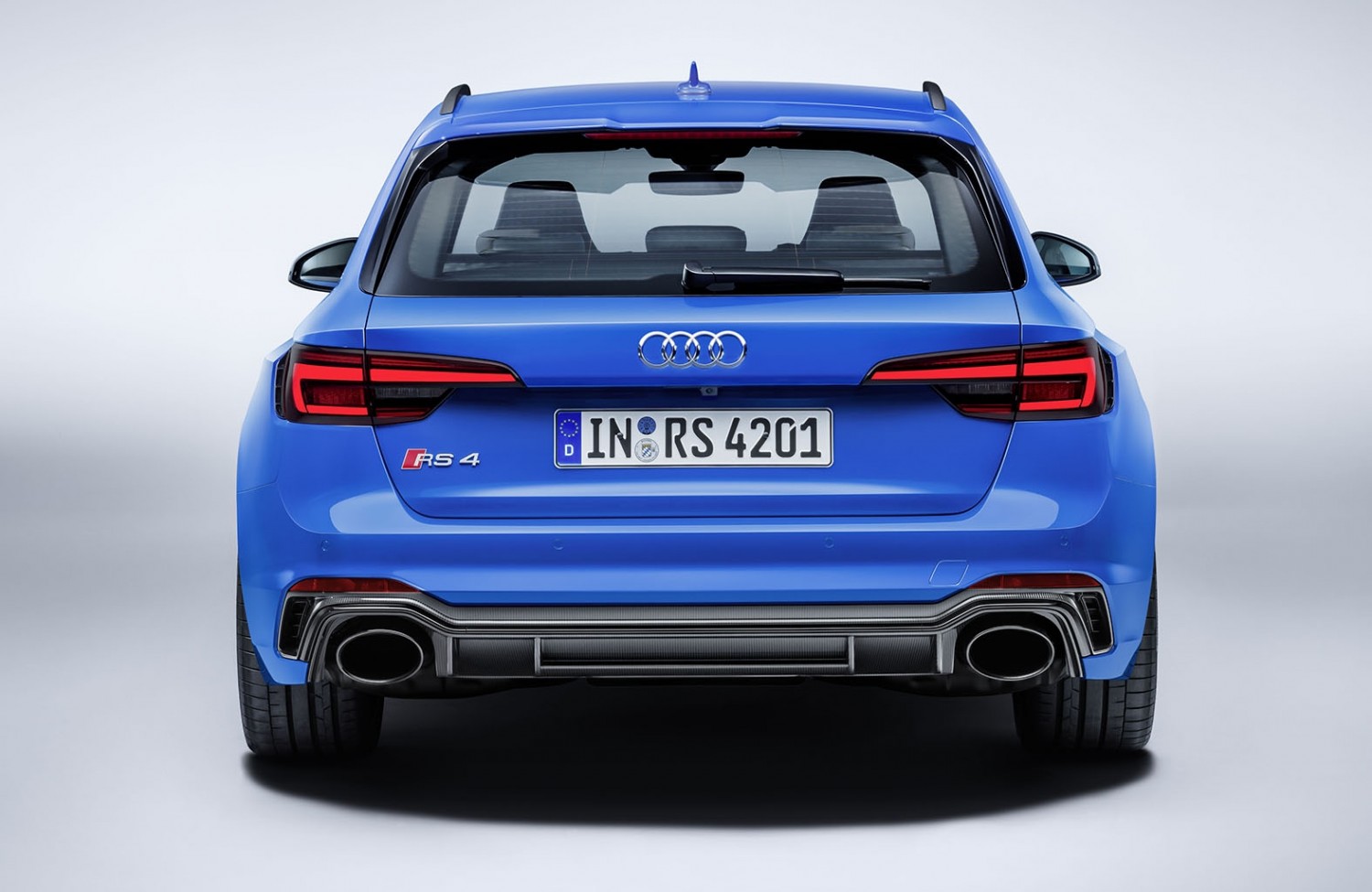 Iconic RS 4 Avant is back | Eurekar