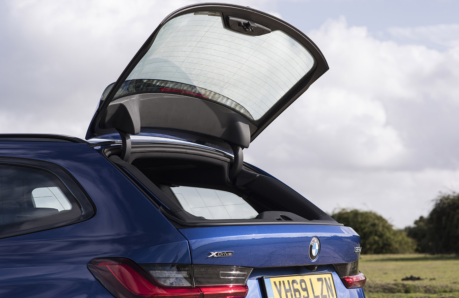 Latest 3 Series goes Touring | Eurekar