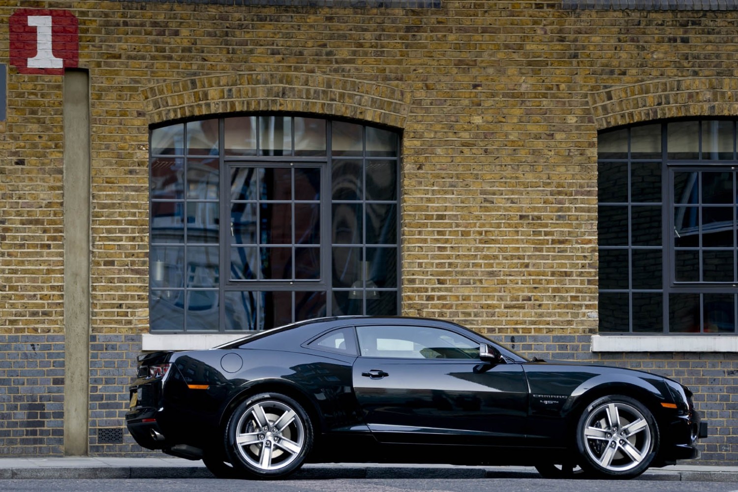 Left hand drive American muscle | Eurekar