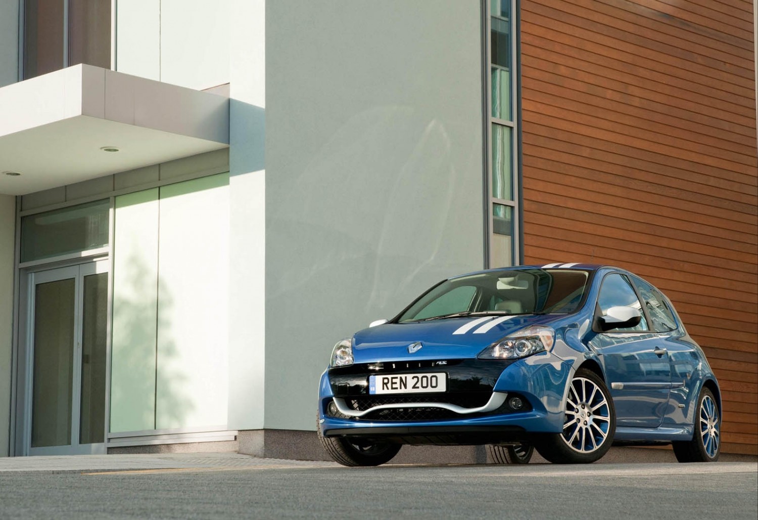 Renault Clio Gordini 200 | Eurekar
