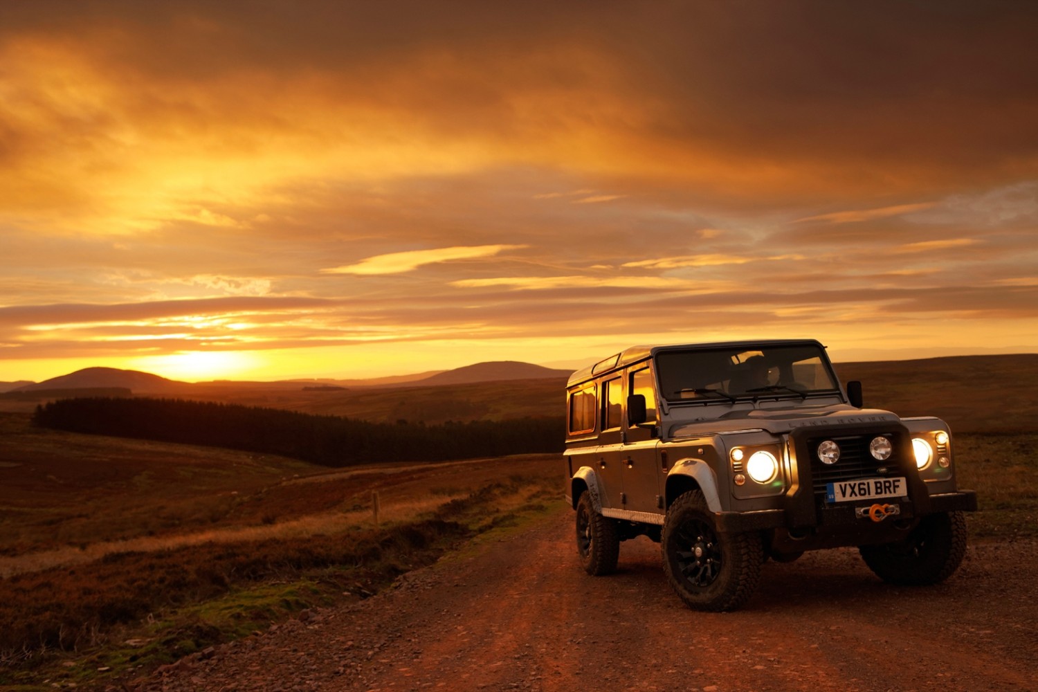 Land Rover Defender 90 TD4 | Eurekar