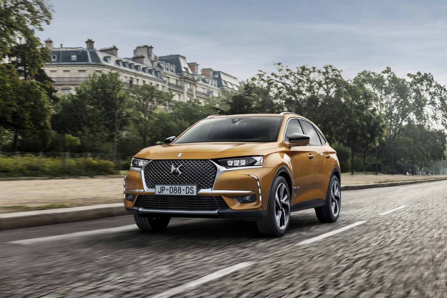 DS reveals SUV prices | Eurekar