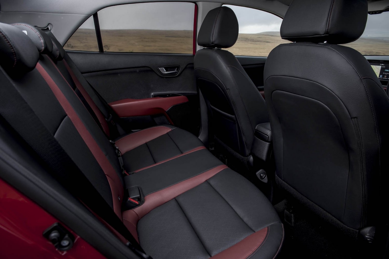 Kia Rio 2017 - First Drive | Eurekar