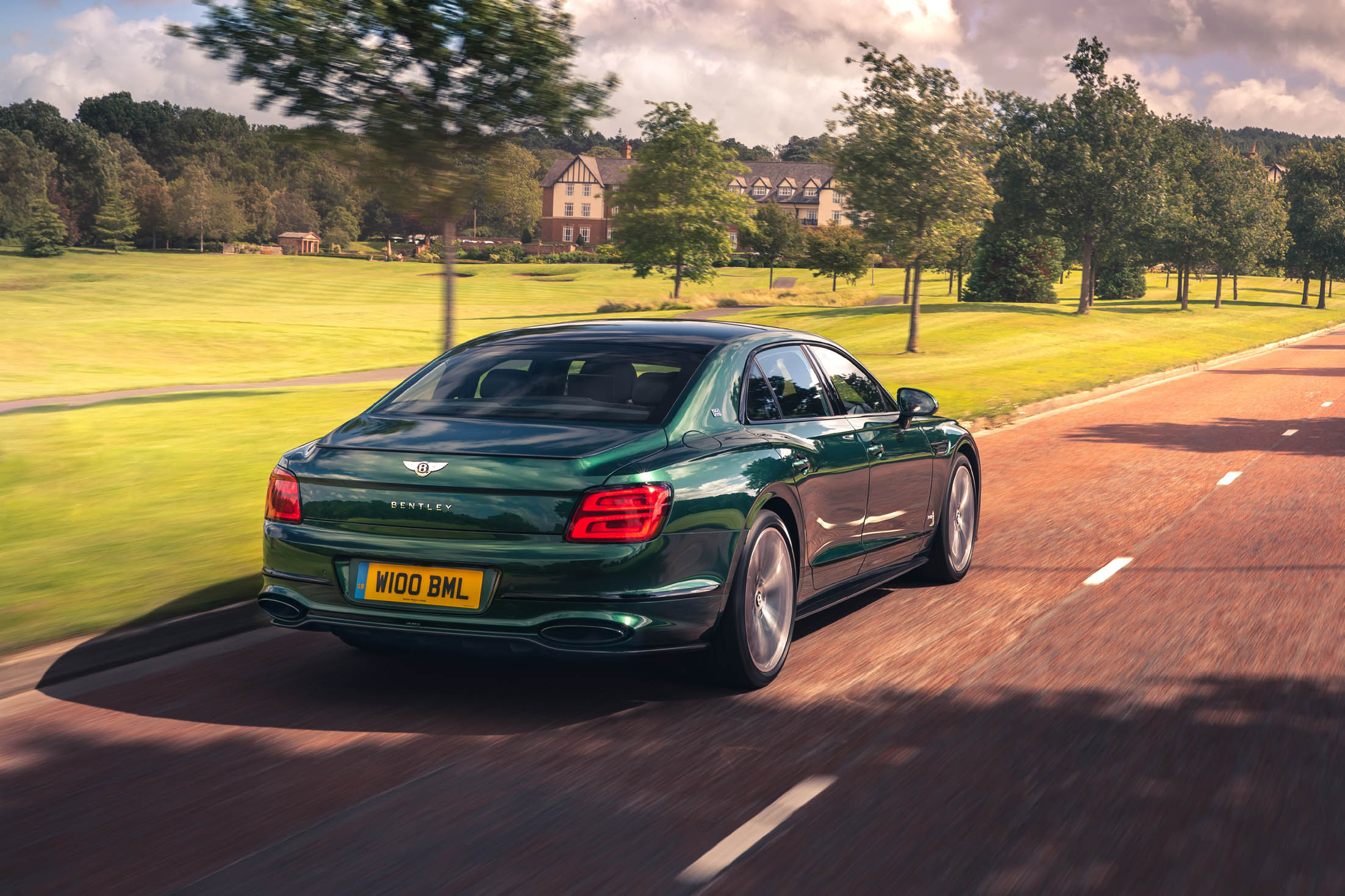 Bentley Flying Spur | Eurekar
