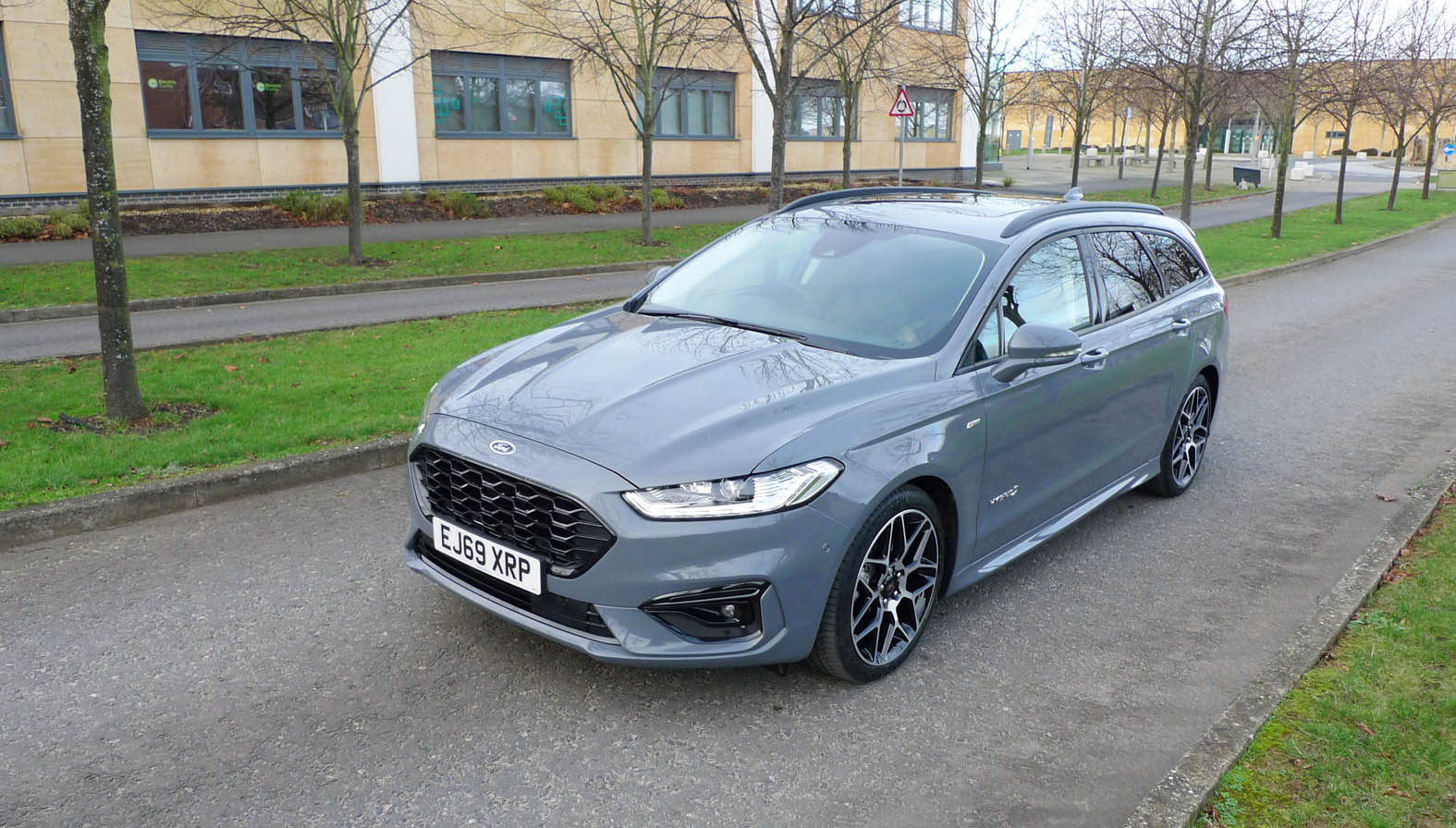 Ford Mondeo Estate ST-Line Edition 2.0 Hybrid | Eurekar