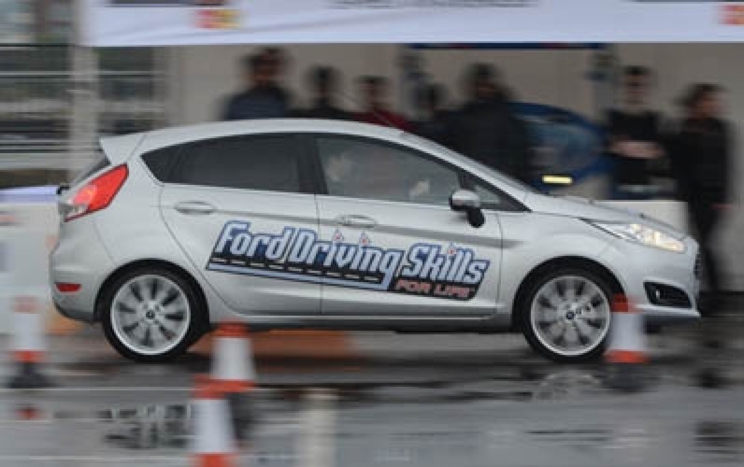 Ford adds £2m for young driver training | Eurekar